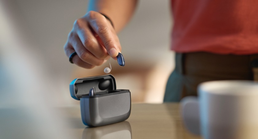 GN Launches ReSound Vivia and Savi AI-Powered Hearing Aid - Medical ...